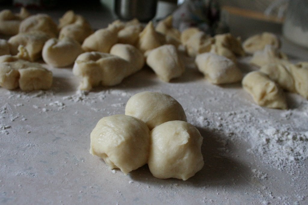 Wednesday Baking | Basic Rolls - The Frugal Girl