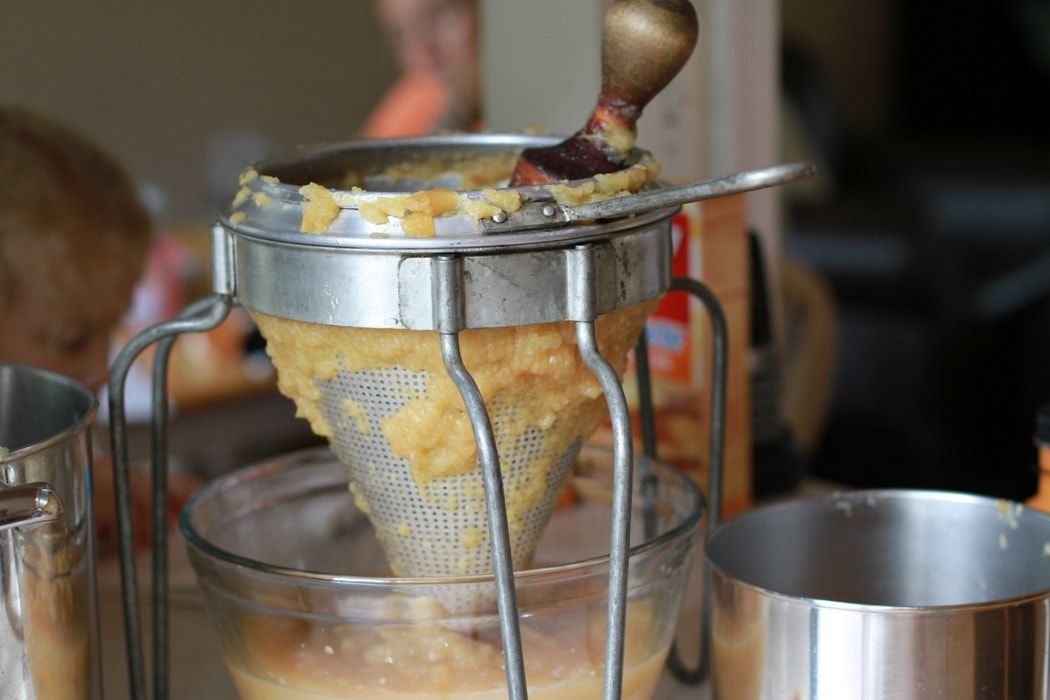 I made applesauce. - The Frugal Girl