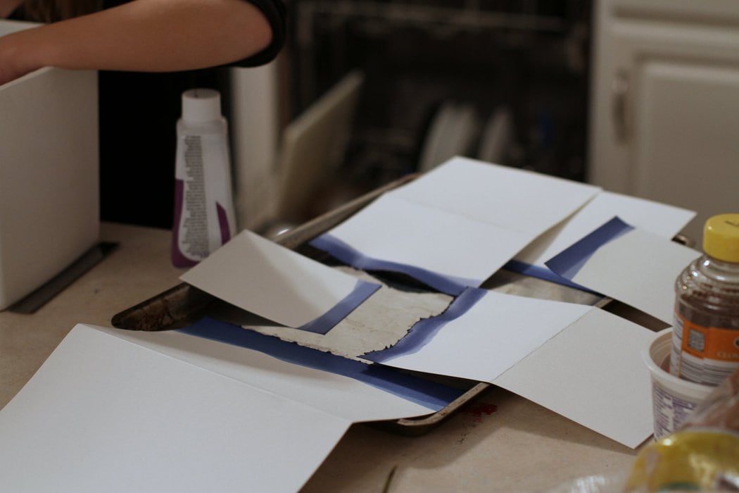 How to make dip-dyed stationery - The Frugal Girl