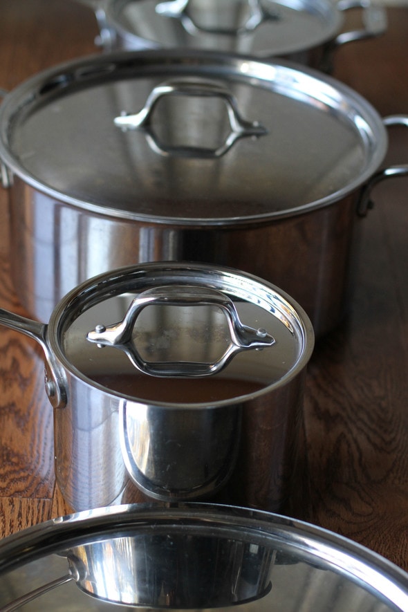 My simple 8-piece cookware collection - The Frugal Girl